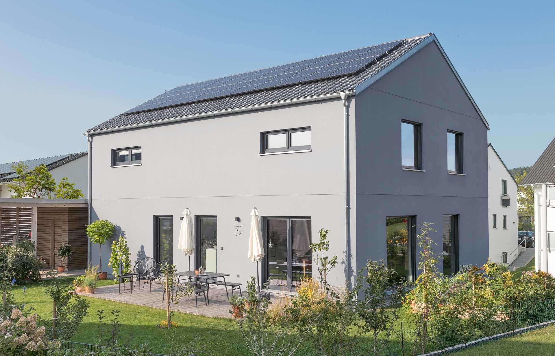 Prefabricated houses from SchwörerHaus: Building turnkey houses